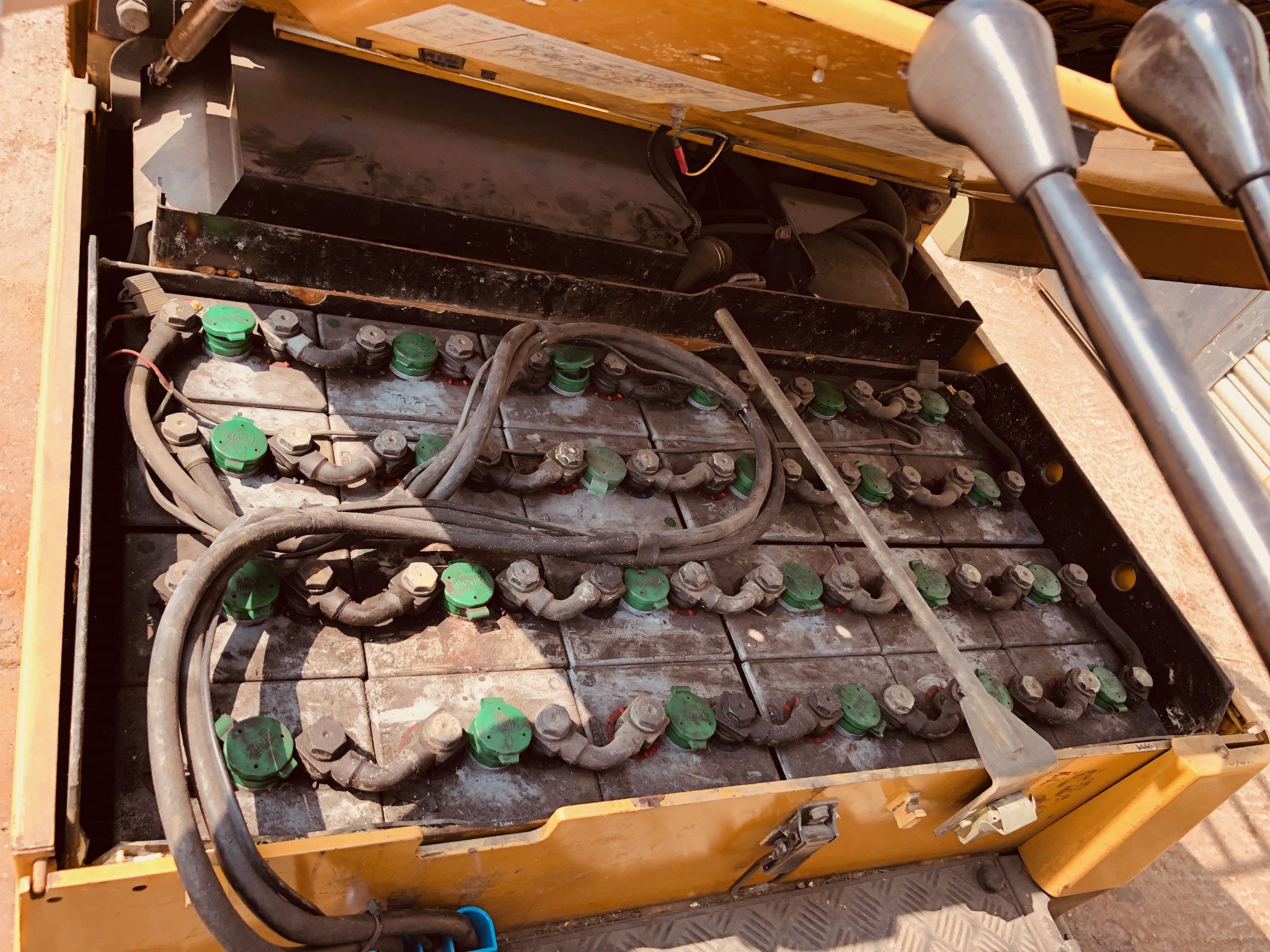 CATERPILLAR EP16KT - Derbyshire Forklifts